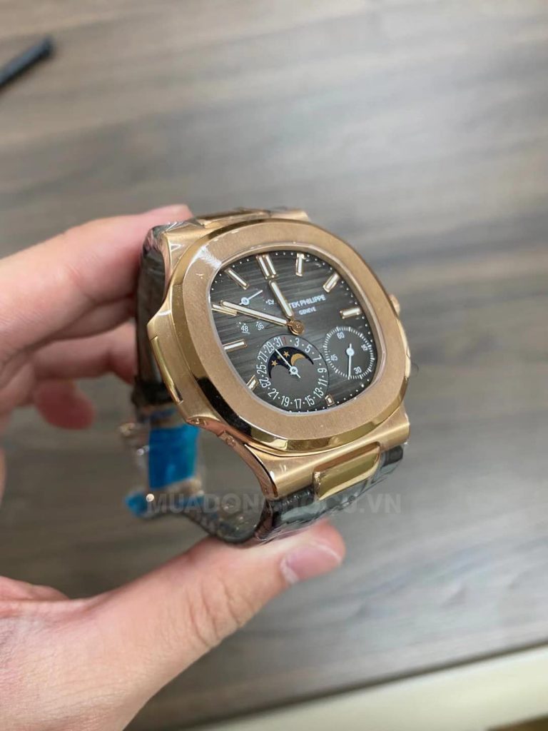 Đồng Hồ Patek Philippe Nautilus Moon Phase Rose Gold 5712R-001